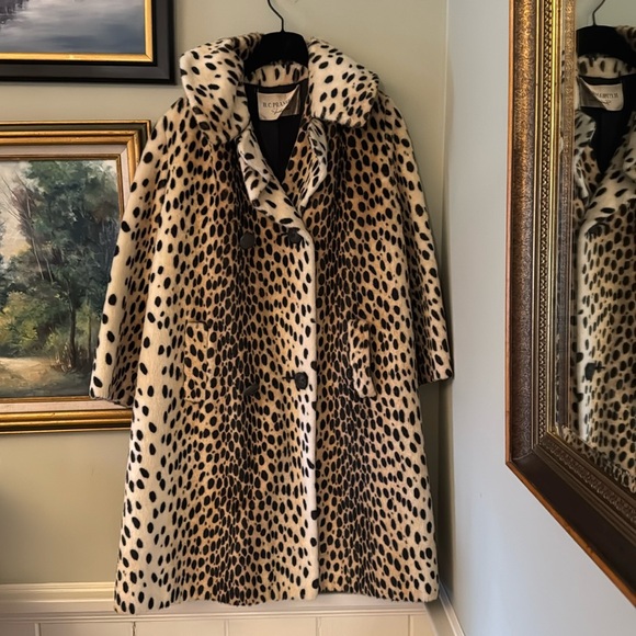 Vintage | Jackets & Coats | H C Prange Co Vintage Fur Collared Swing ...